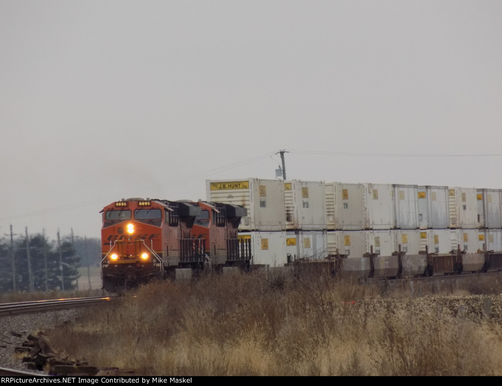 BNSF 6695